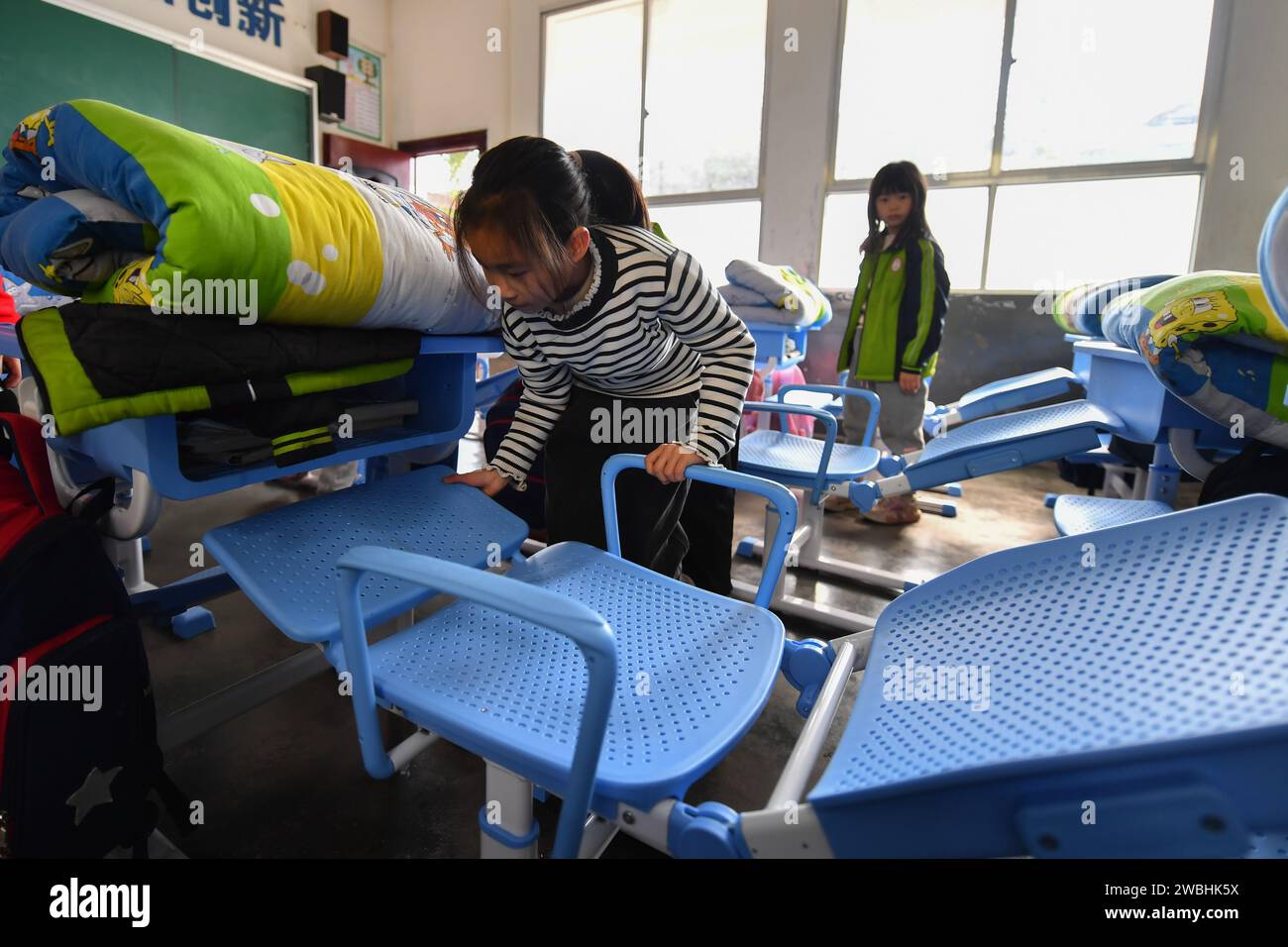 Changsha, China's Hunan Province. 10th Jan, 2024. Third graders prepare ...