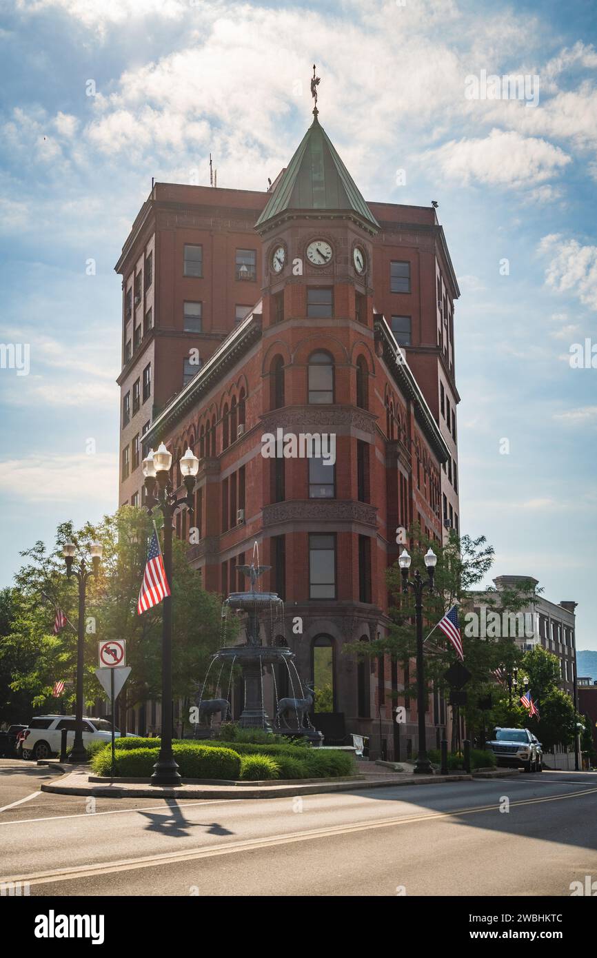 Warren skyline hi-res stock photography and images - Alamy