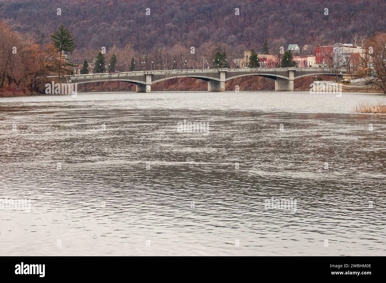 Warren truss bridges hi-res stock photography and images - Alamy