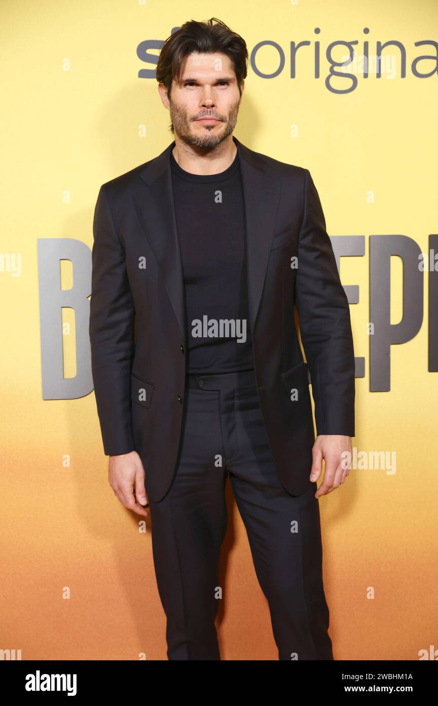 The beekeeper 2024 hi-res stock photography and images - Alamy