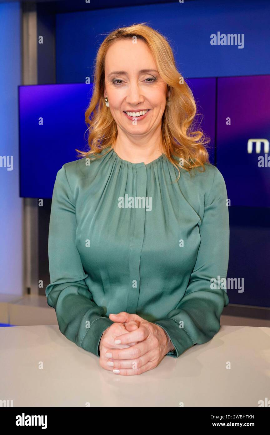 Melanie Amann in der ARD-Talkshow hart aber fair im Studio Adlershof ...