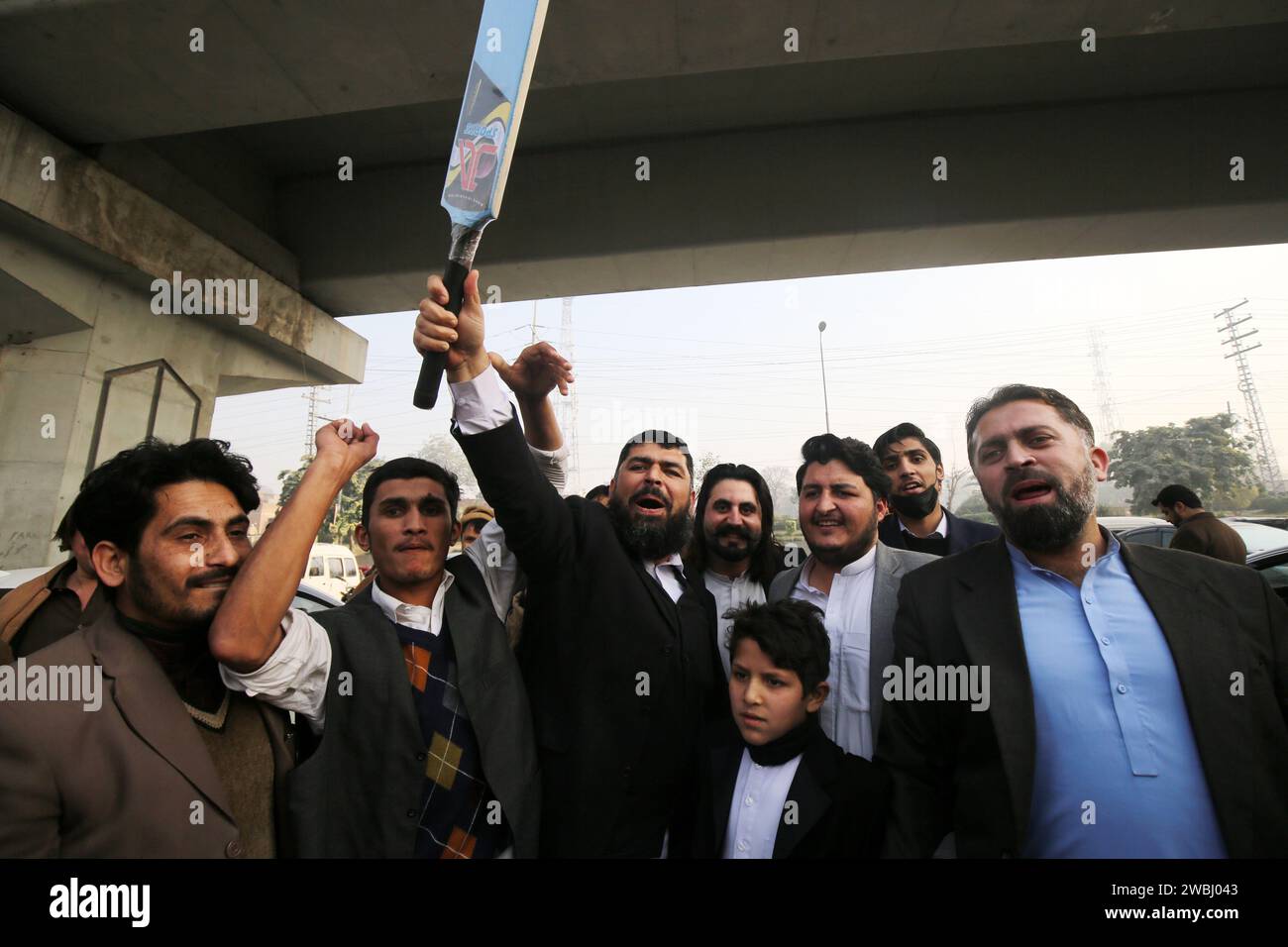 Peshawar, Peshawar, Pakistan. 11th Jan, 2024. Peshawar high court decision to grant bat as ...