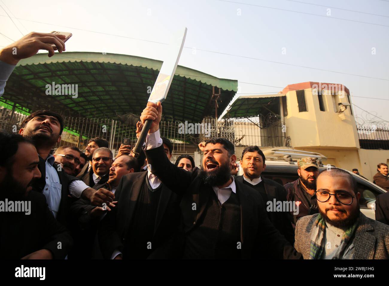 Peshawar, Peshawar, Pakistan. 11th Jan, 2024. Peshawar high court decision to grant bat as ...