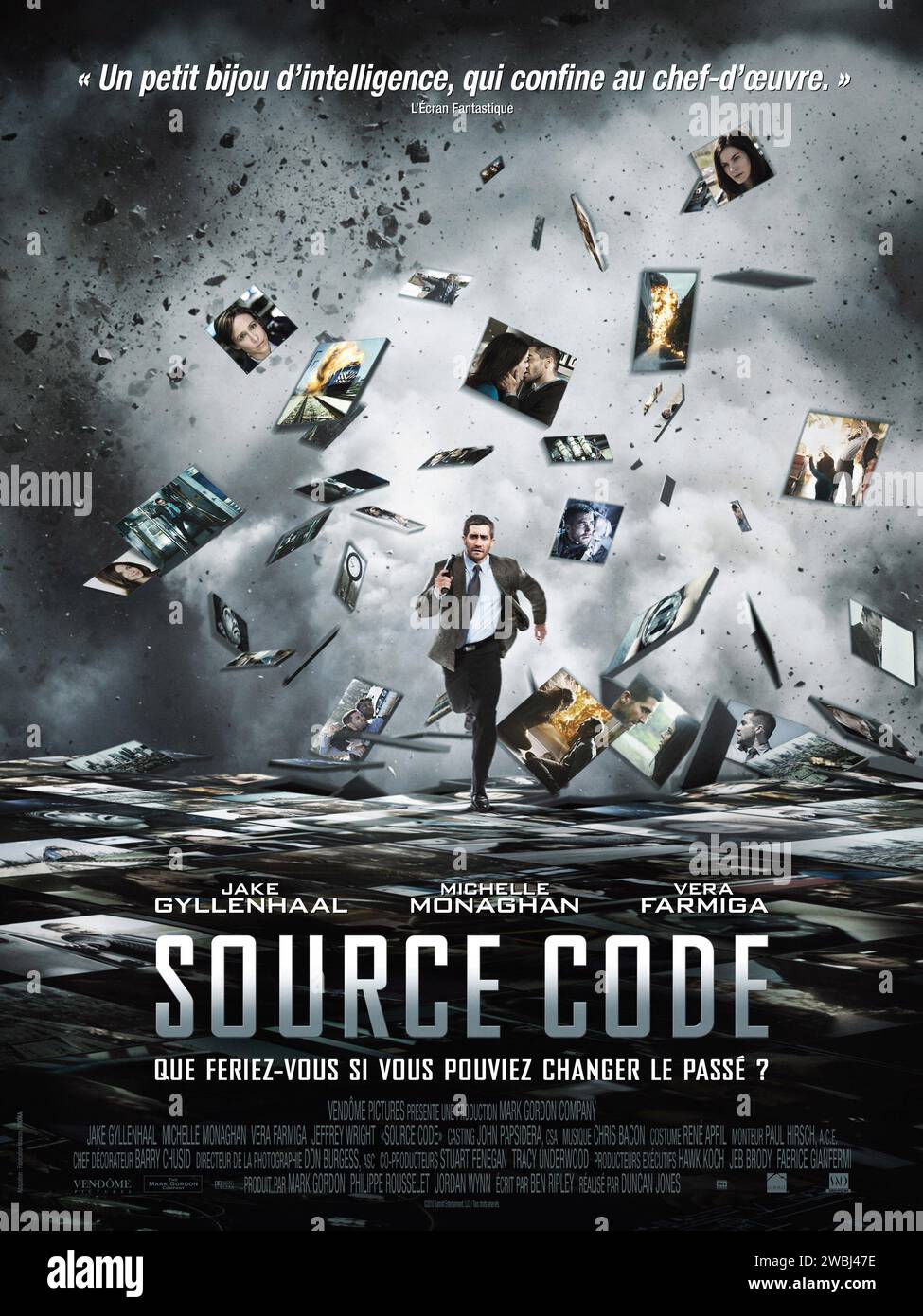Source Code Year : 2011 USA Director : Duncan Jones French poster Stock ... Source Code Year : 2011 USA Director : Duncan Jones French poster Stock ...