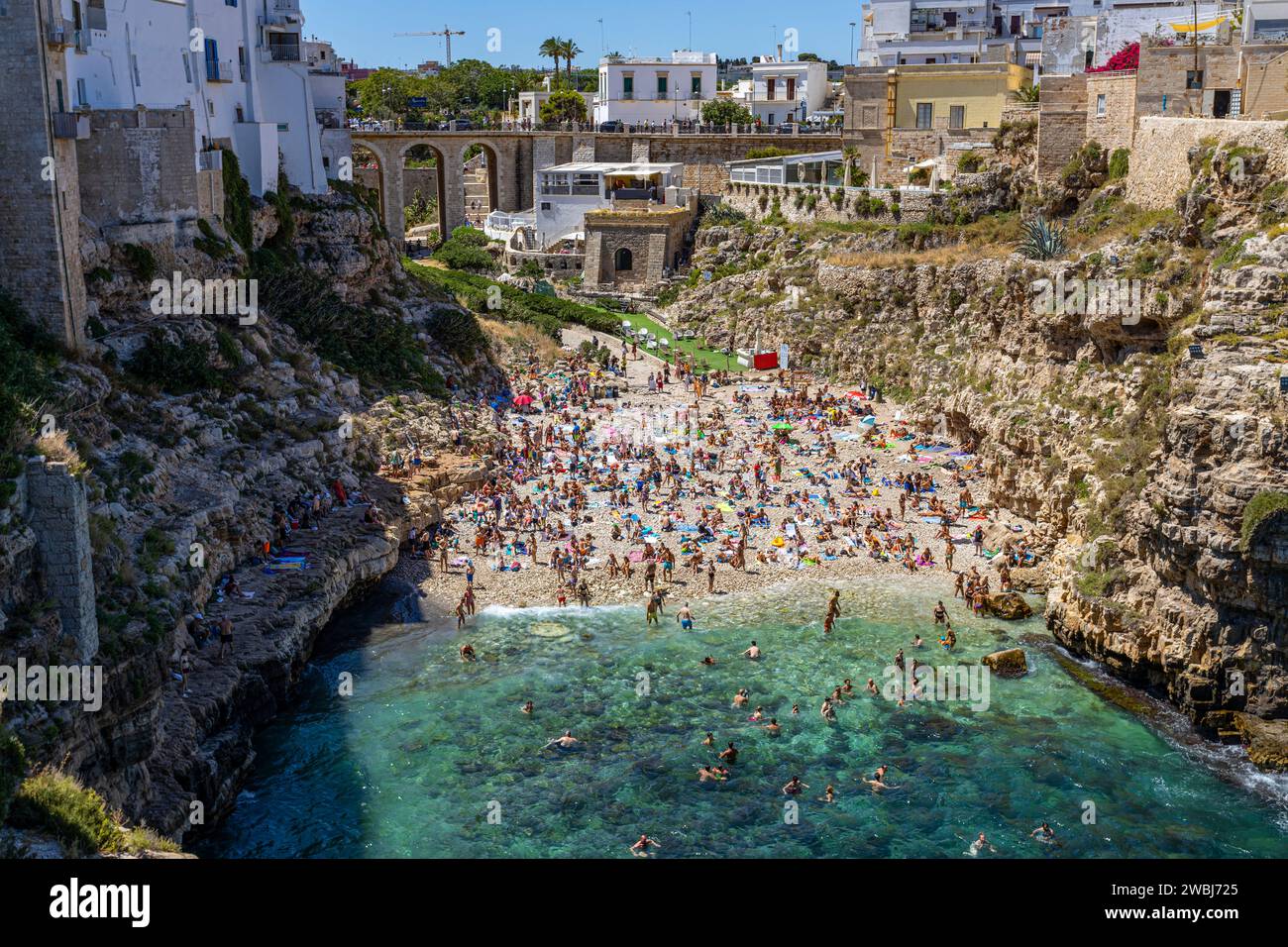 Blue lagoon cliff jump hi-res stock photography and images - Alamy