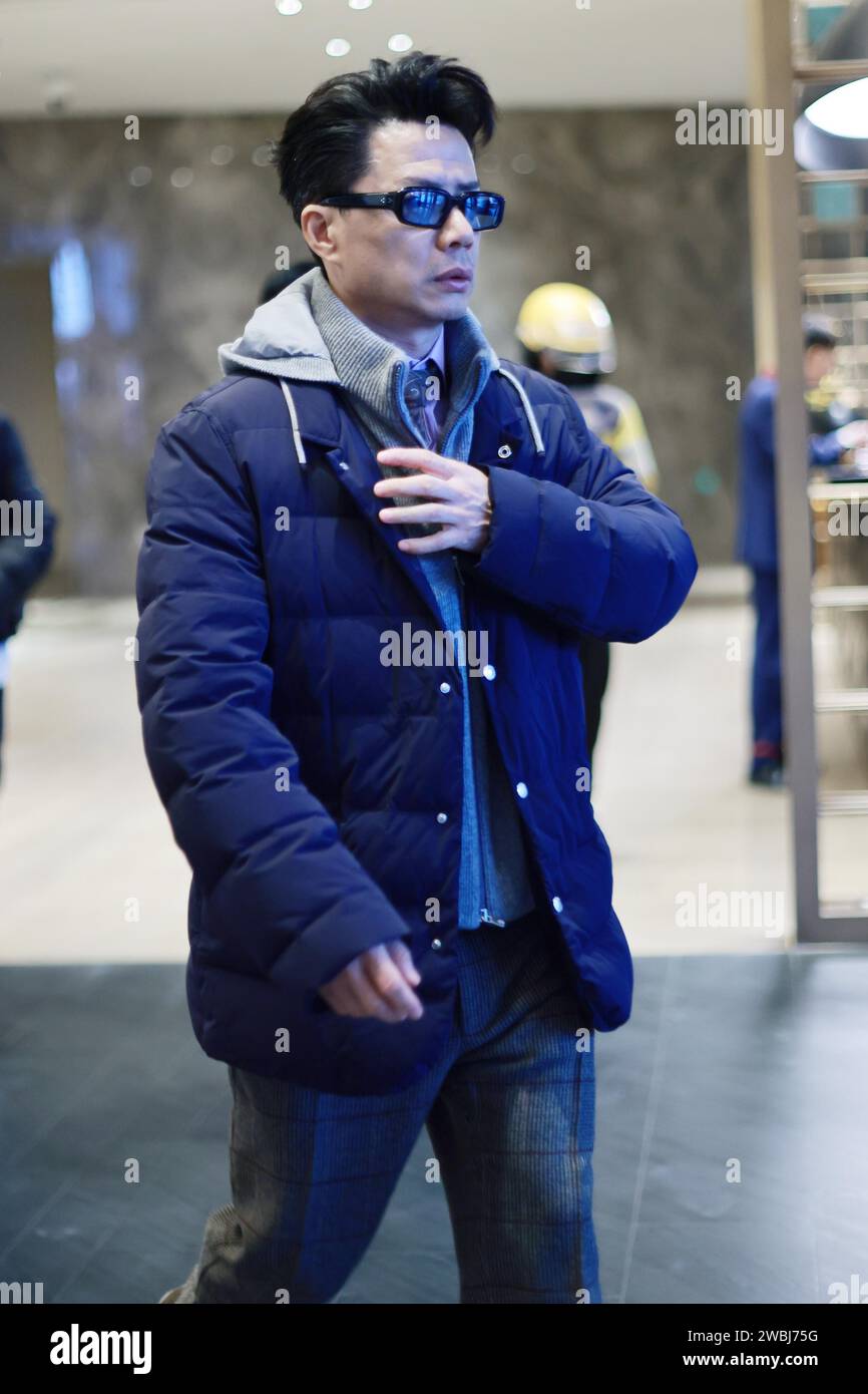 Chinese actor Duan Yihong appears at the airport in Shanghai, China. 10th Jan, 2024. (Photo by ...