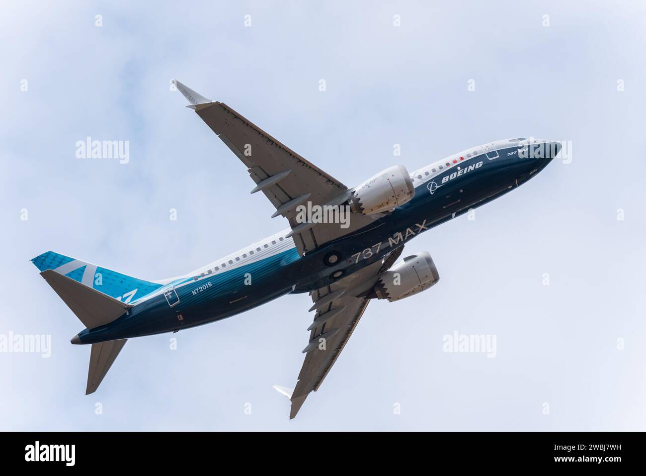 Boeing 737-7 Max 7 airliner jet plane flying at Farnborough ...