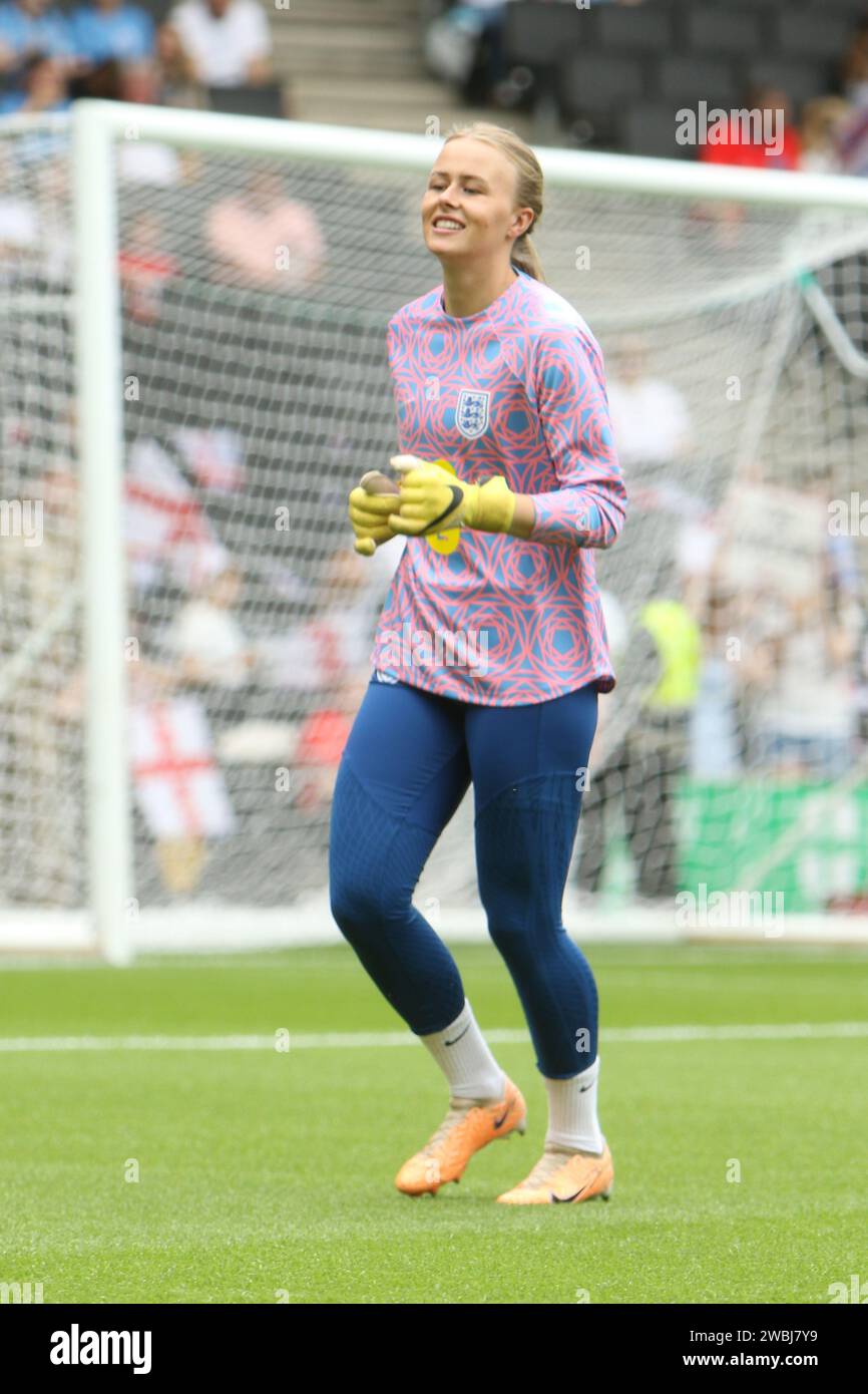 Hannah hampton england team hi-res stock photography and images - Alamy