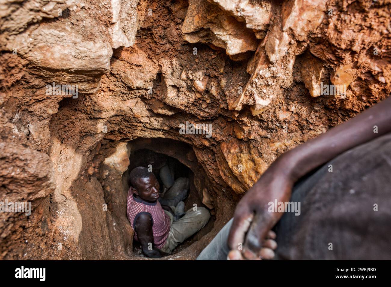 Coltan mining hi-res stock photography and images - Alamy