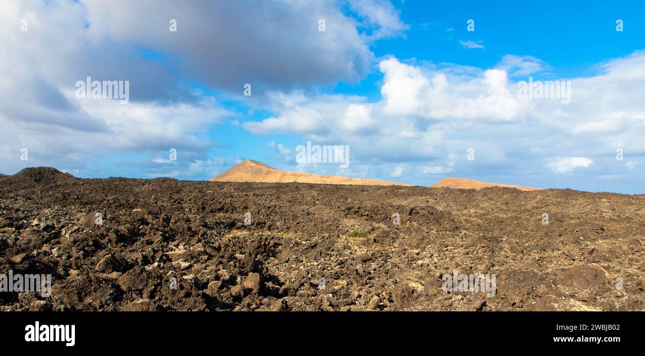 Spectacular views of the Fire Mountains at Timanfaya National Park ...