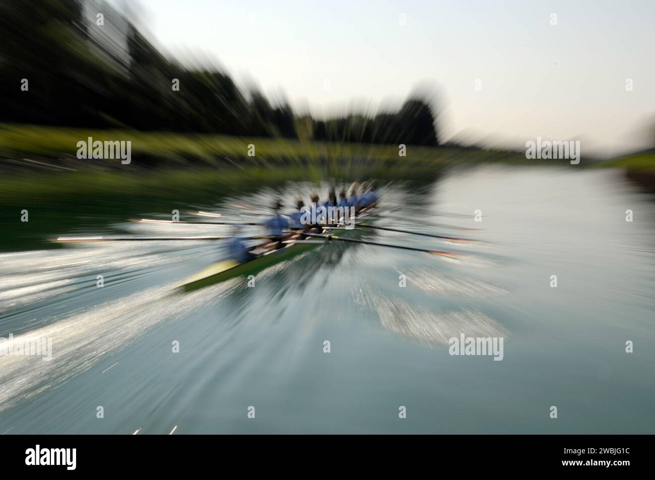 Der Deutsche Frauenachter mit: Elke Hipler ( Schlagfrau), Nina Wengert ...