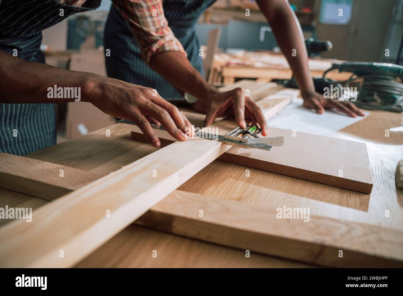 African american woodworker hi-res stock photography and images - Alamy