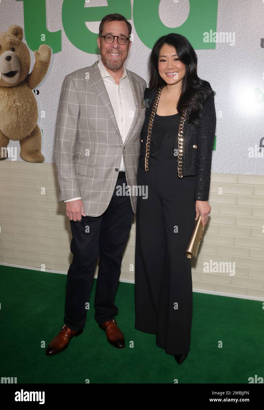 Rob minkoff and crystal kung hi-res stock photography and images - Alamy
