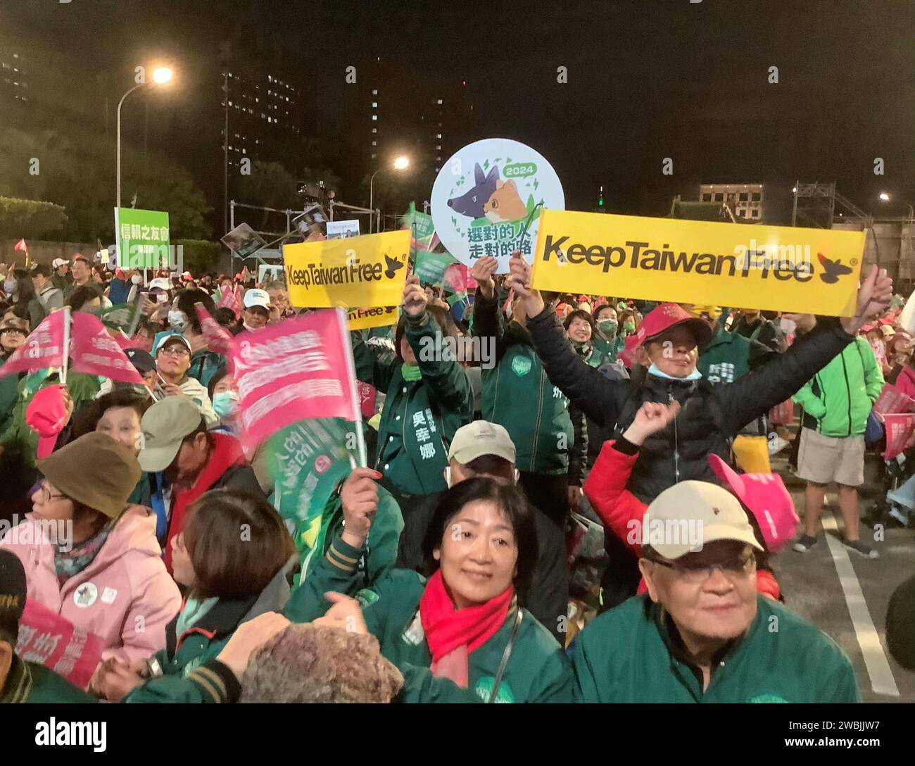Taipeh, Taiwan. 11th Jan, 2024. Supporters of the Democratic ...