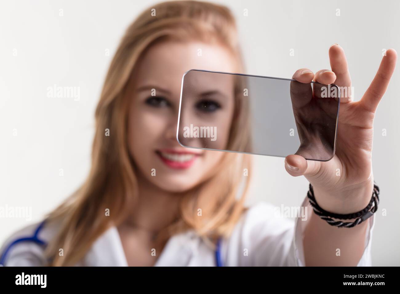 Technology advancements in medicine hi-res stock photography and images ...
