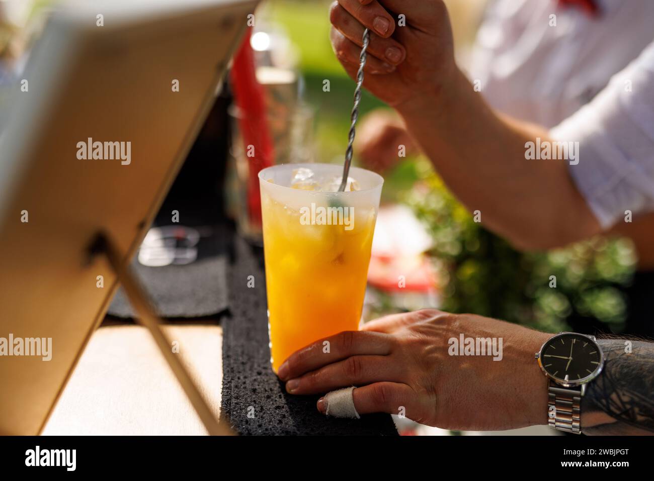 Cocktail mango juice ice cubes hi-res stock photography and images - Alamy