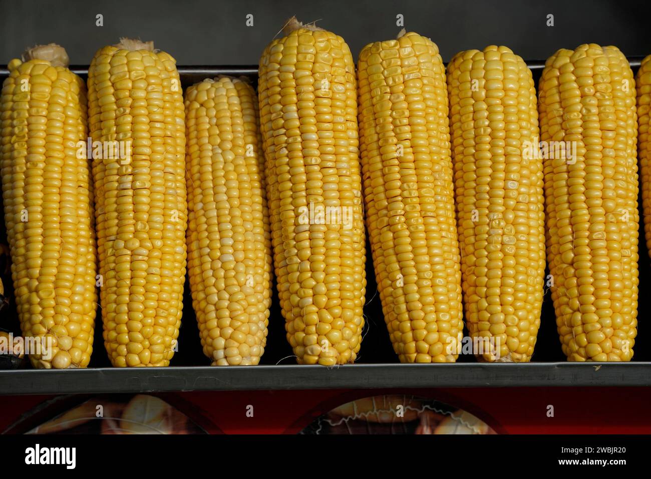 detail of turkish roasted corn street food istanbul Stock Photo - Alamy