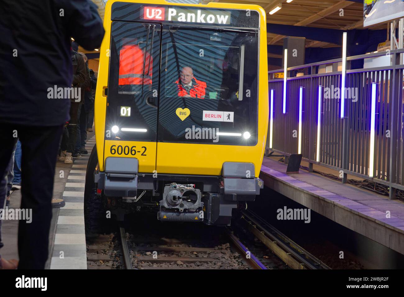 Neue u bahn in berlin hi-res stock photography and images - Alamy