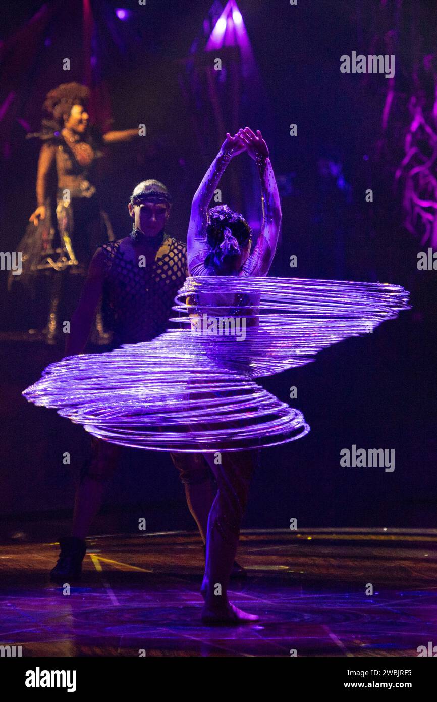 London, UK. 10 Jan, 2024. Pictured: Yan "Joann" Zhuang performs on the ...