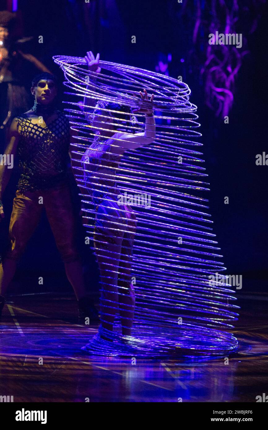 London, UK. 10 Jan, 2024. Pictured: Yan "Joann" Zhuang performs on the ...