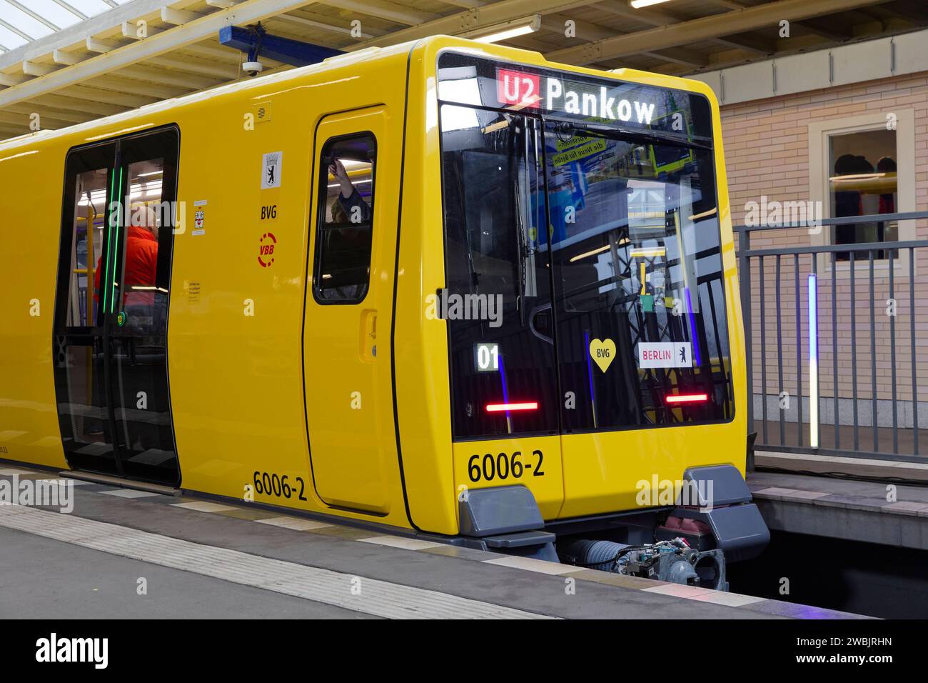 Stadion bahnhof hi-res stock photography and images - Alamy