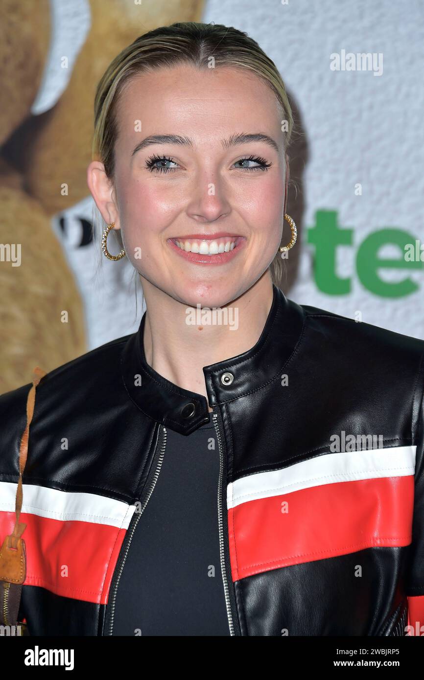 Cameron Doan bei der Premiere der Peacock Serie 'Ted' im AMC The Grove ...