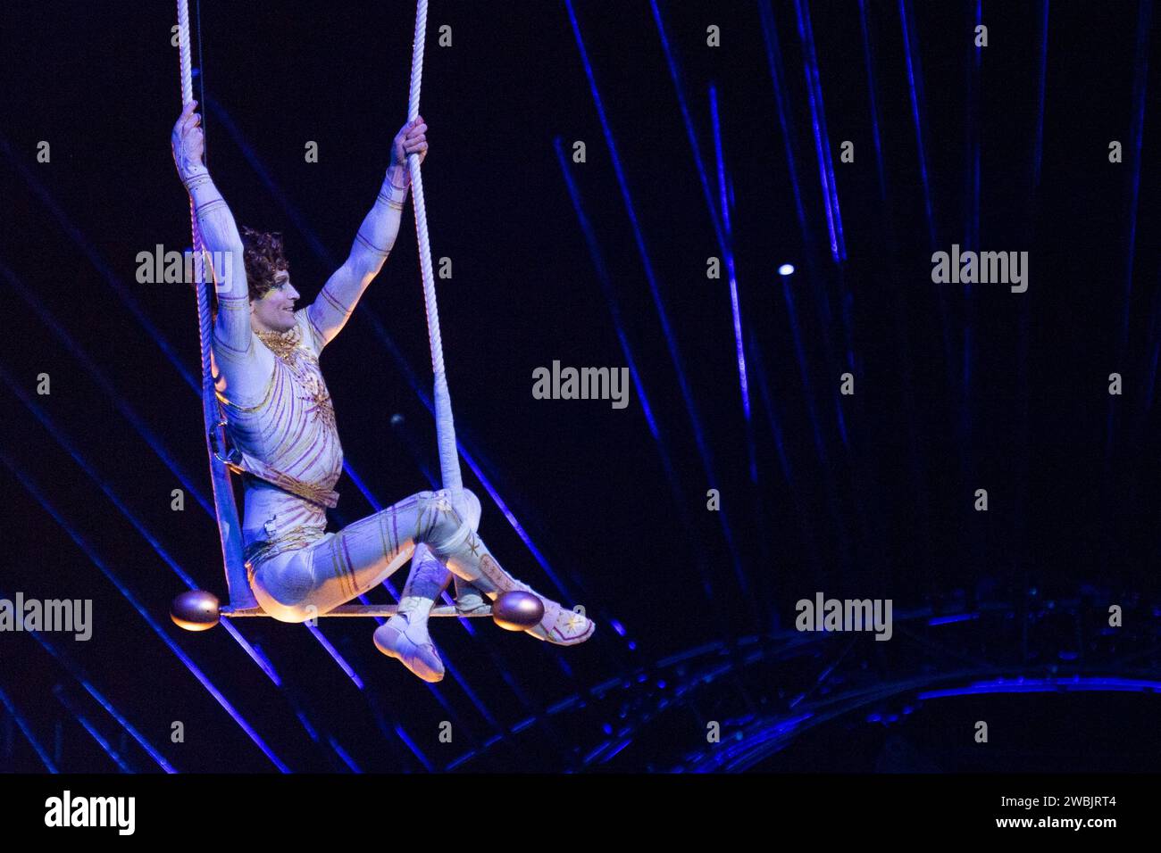 London, UK. 10 Jan, 2024. Pictured: Synchronised Trapeze Duo Nicolai ...