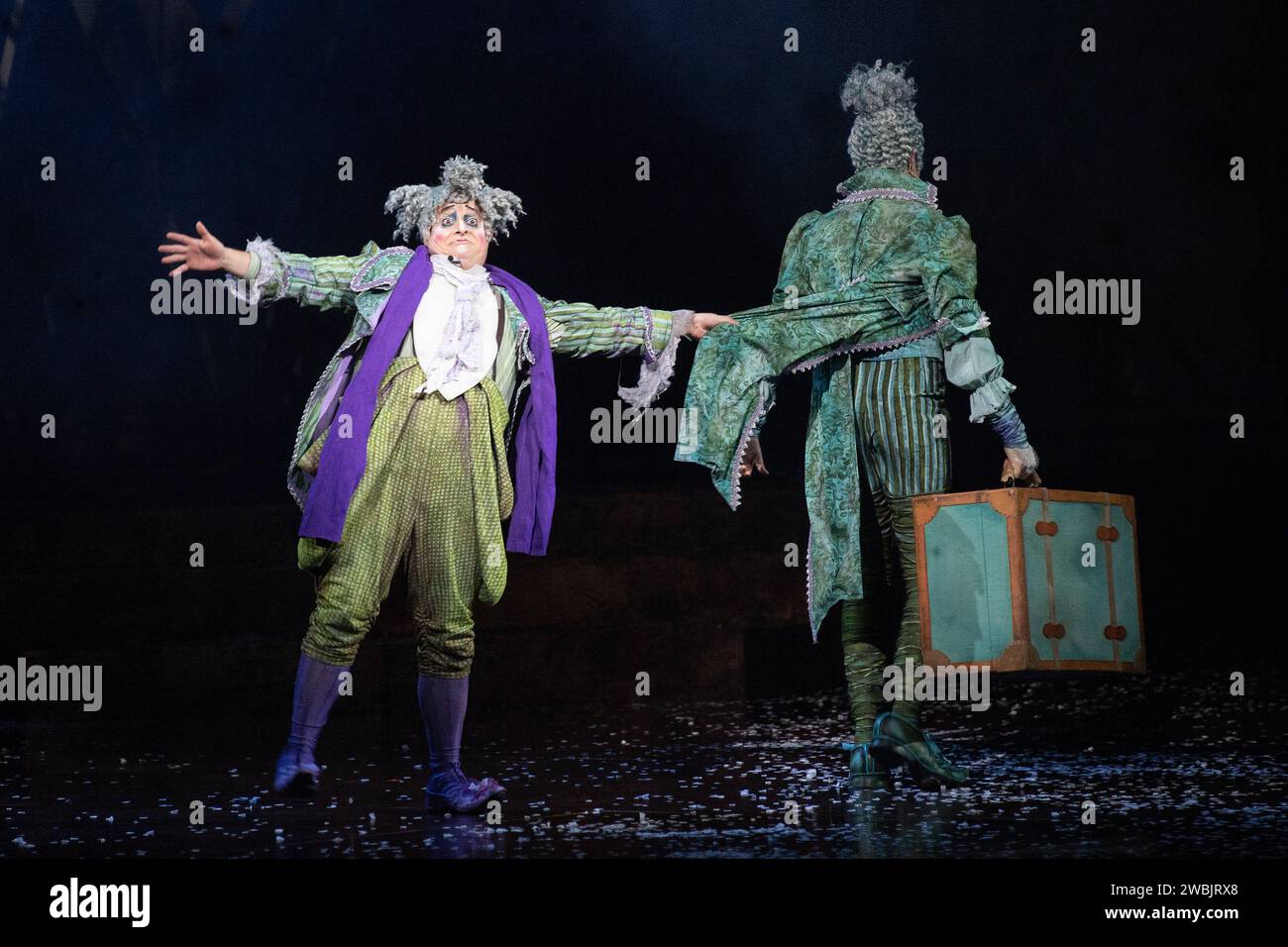 London, UK. 10 Jan, 2024. Pictured: Clowns Pablo Gomis Lopez (L), Pablo ...