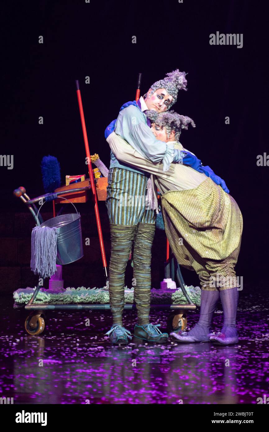 London, UK. 10 Jan, 2024. Pictured: Clowns Pablo Gomis Lopez, Pablo ...