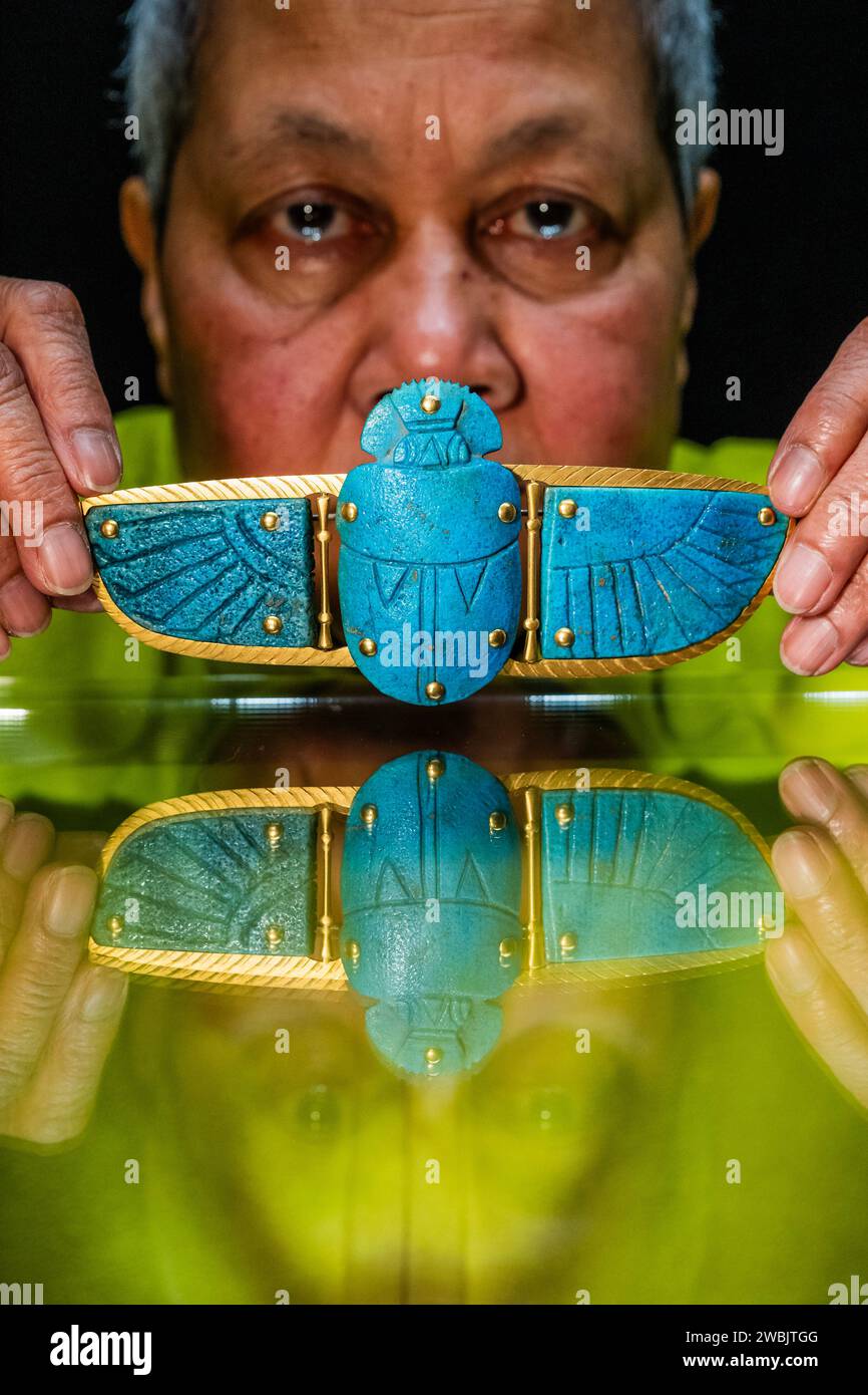 London, UK. 11th Jan, 2024. A large winged scarab brooch from early ...