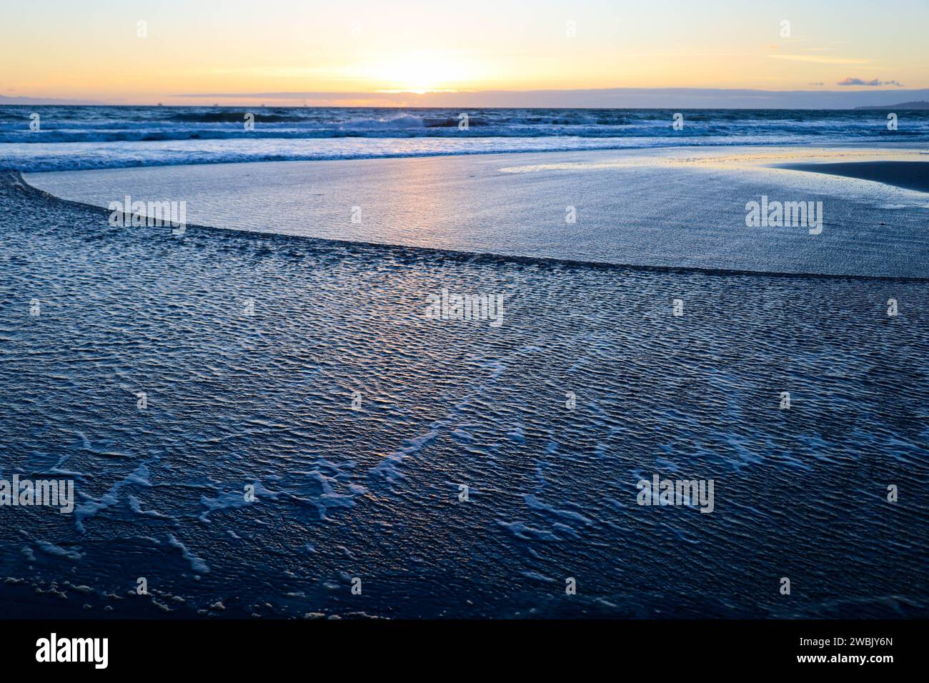 Carpinteria, California, U.S.A. 10th Jan, 2024. Carpinteria Bathing ...