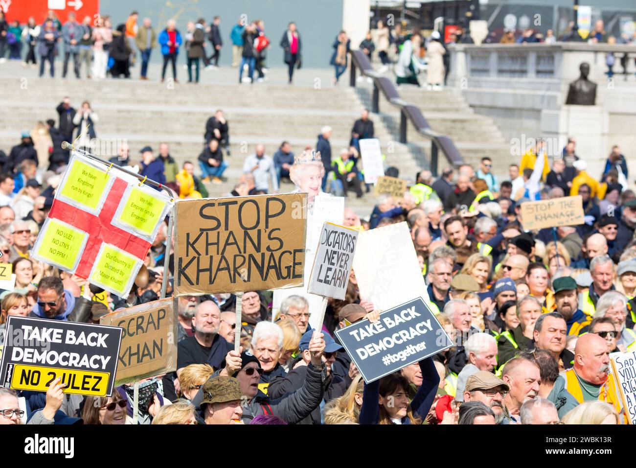 Protesters gather during an anti-ULEZ expansion protest around ...