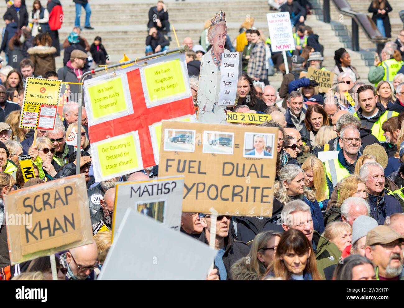 Protesters gather during an anti-ULEZ expansion protest around ...