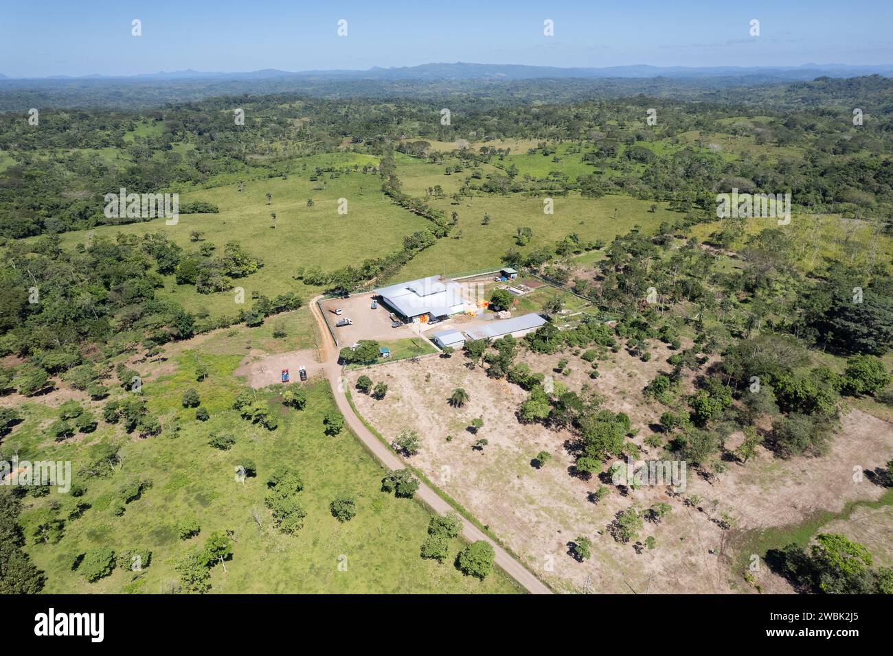 Barn farm farming aerial hi-res stock photography and images - Alamy