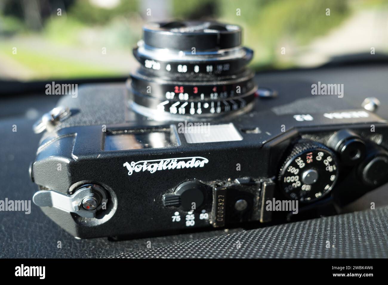 Seattle, USA. 4 Nov 2023. A voigtlander film camera Stock Photo - Alamy