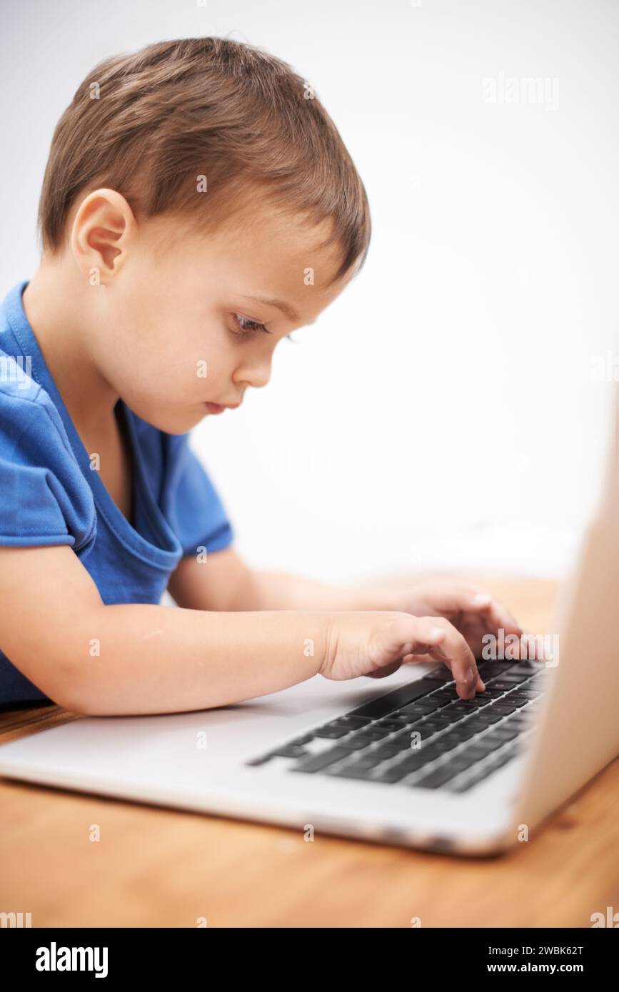 Cartoon boy thinking hi-res stock photography and images - Alamy