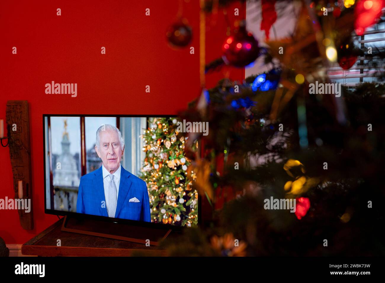 King charles christmas speech 2023 hi-res stock photography and images ...