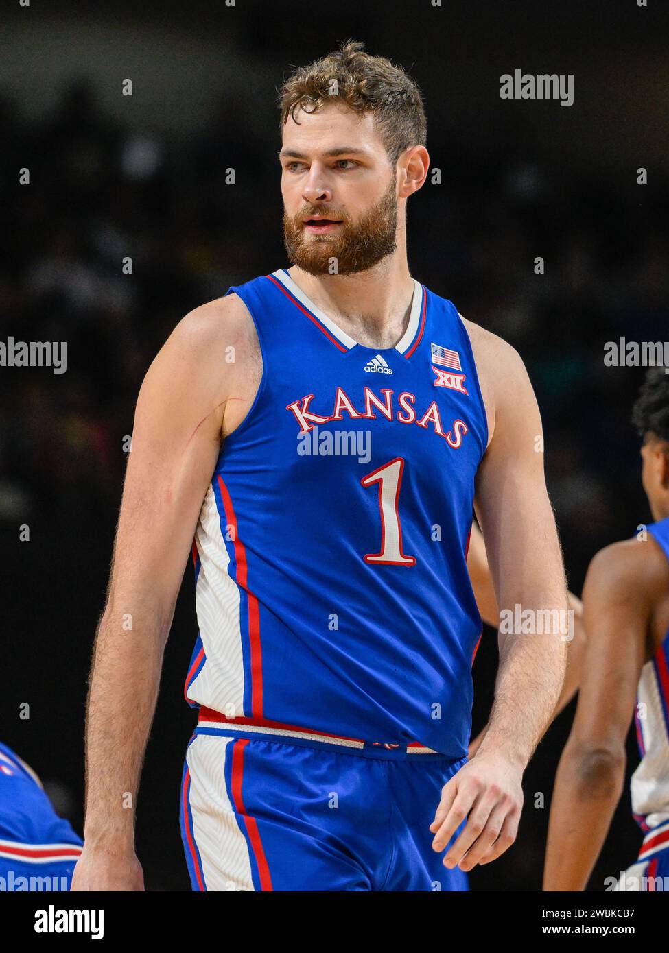 Orlando, FL, USA. 10th Jan, 2024. Kansas Jayhawks center Hunter ...