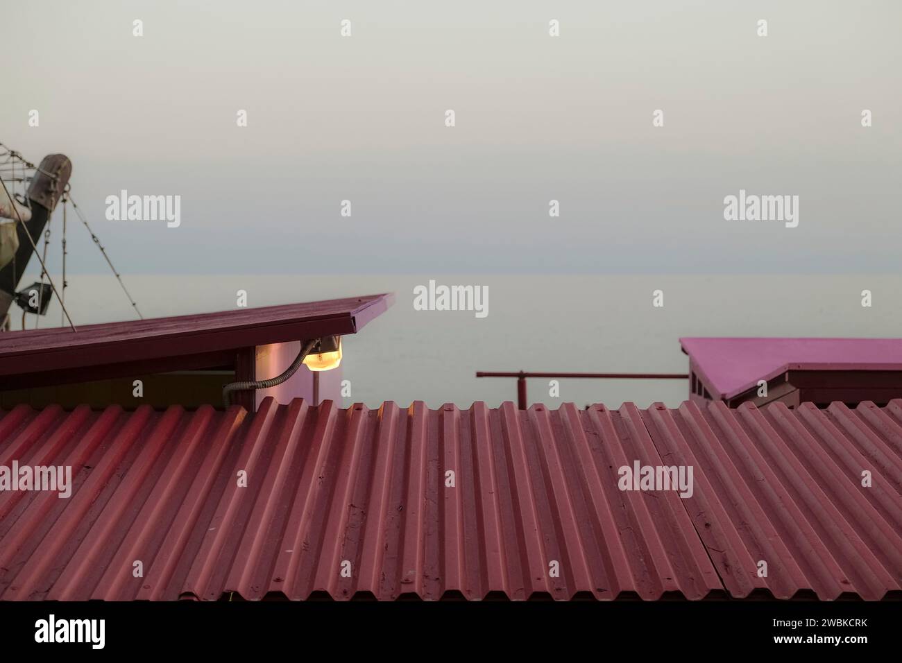 Red roof house hi-res stock photography and images - Alamy