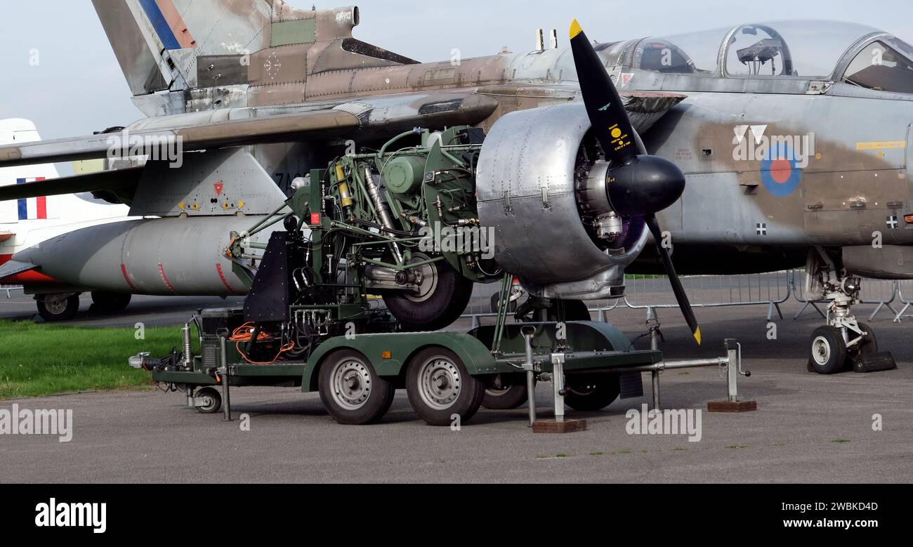 The Armstrong Siddeley Cheetah is a seven-cylinder British air-cooled ...