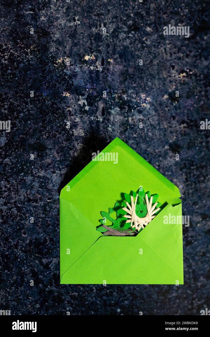 Thread safe hi-res stock photography and images - Alamy