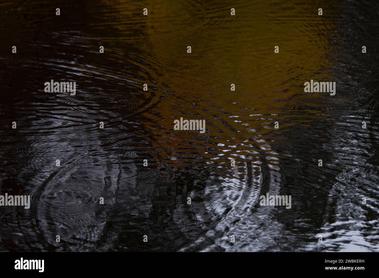 Waves reflections light on hi-res stock photography and images - Alamy