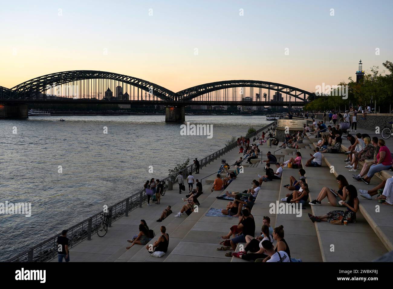Germany, North Rhine-Westphalia, Cologne, Hohenzollern Bridge, Rhine ...