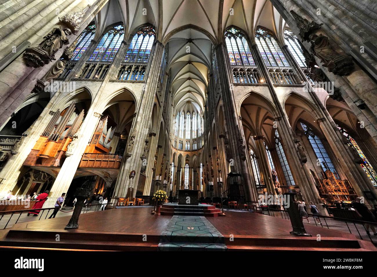 Germany, North Rhine-Westphalia, Cologne, Cologne Cathedral, interior ... Germany, North Rhine-Westphalia, Cologne, Cologne Cathedral, interior ...