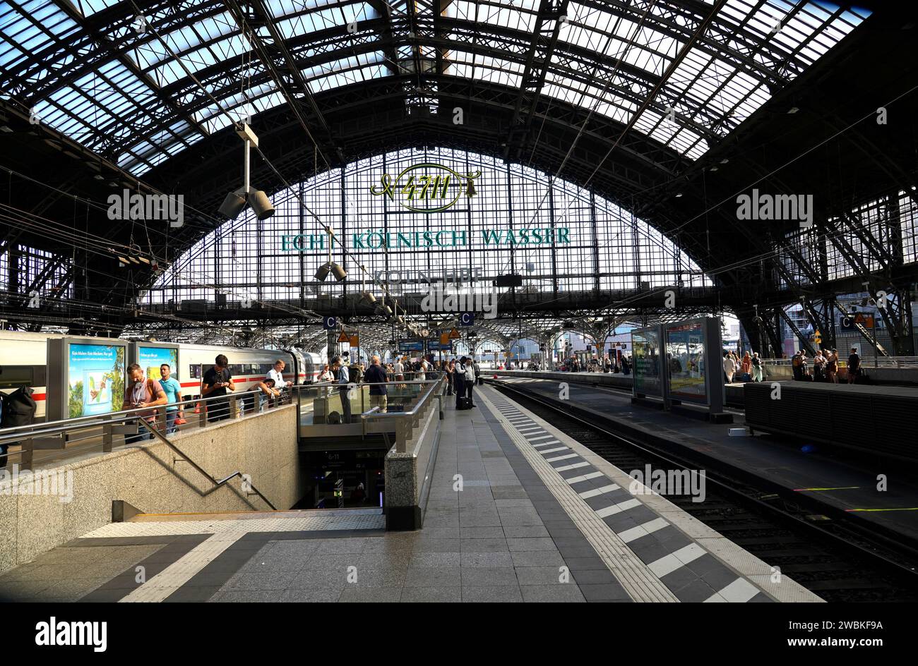 Germany, North Rhine-Westphalia, Cologne, Central Station, Station ...