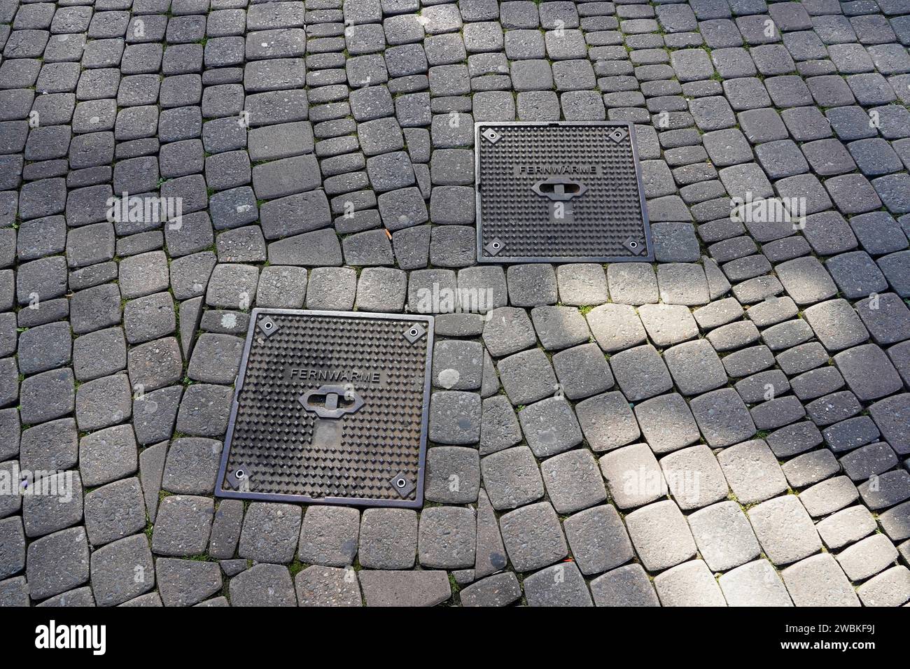 Germany, North Rhine-Westphalia, Cologne, pedestrian zone, cobblestones ...