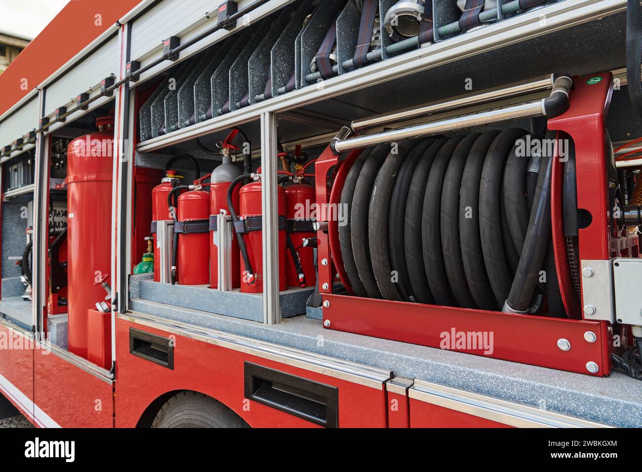 Reflective firefighting gear hi-res stock photography and images - Alamy