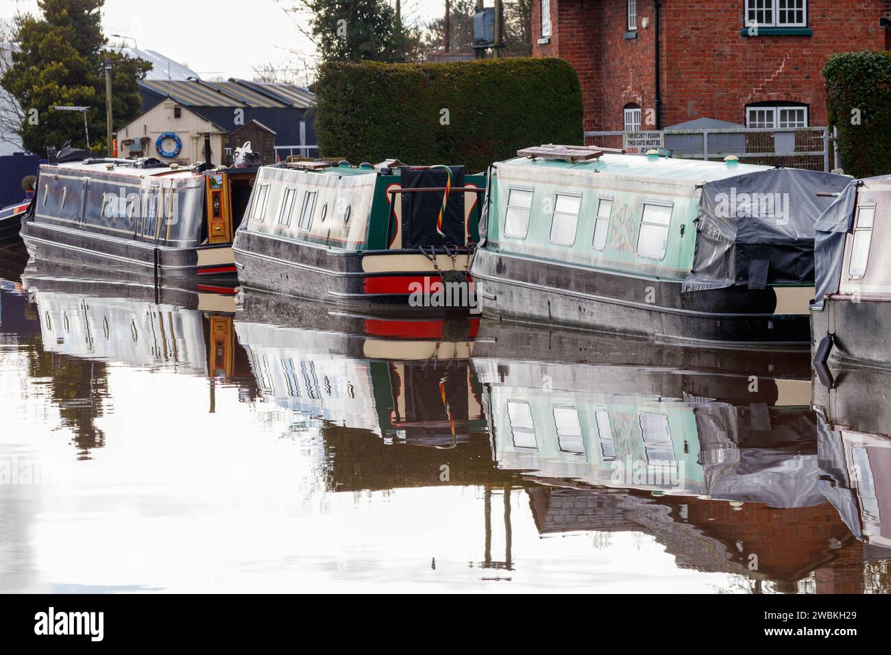 The Shropshire Union Canal at Nantwich Stock Photo - Alamy