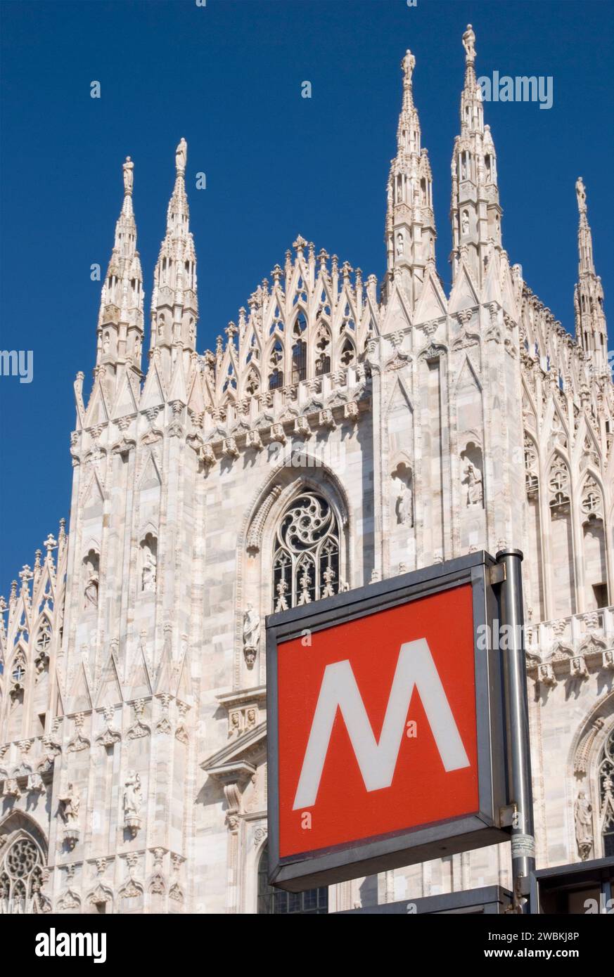 Duomo cathedral and metro sign - Piazza del Duomo - Milan - Italy Stock ...