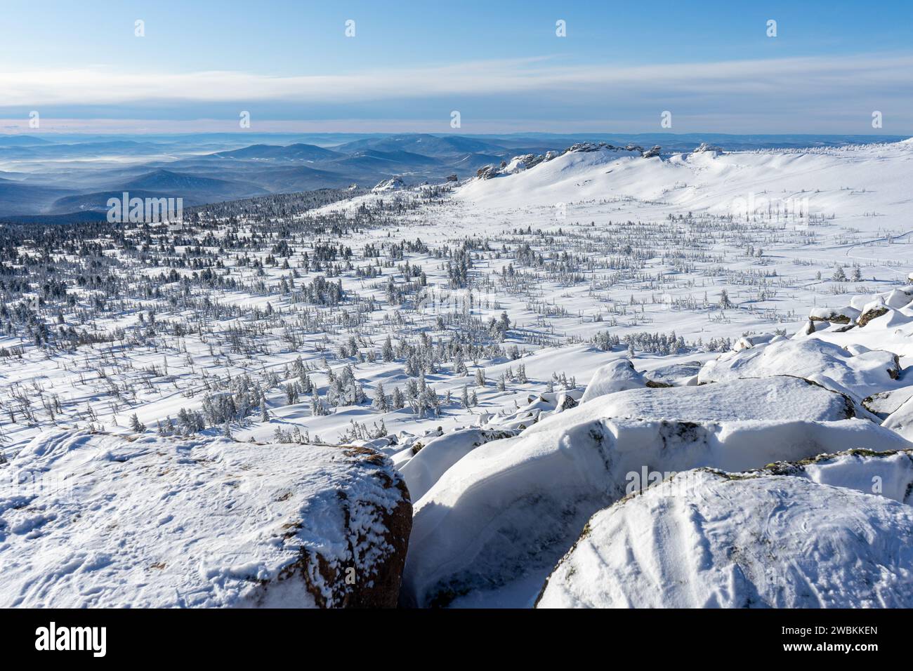 Snowboard trails freeride hi-res stock photography and images - Alamy